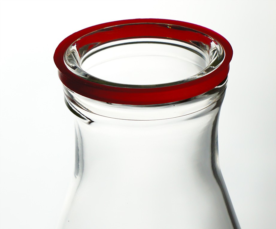 Erlenmeyer flask with safety pouring ring